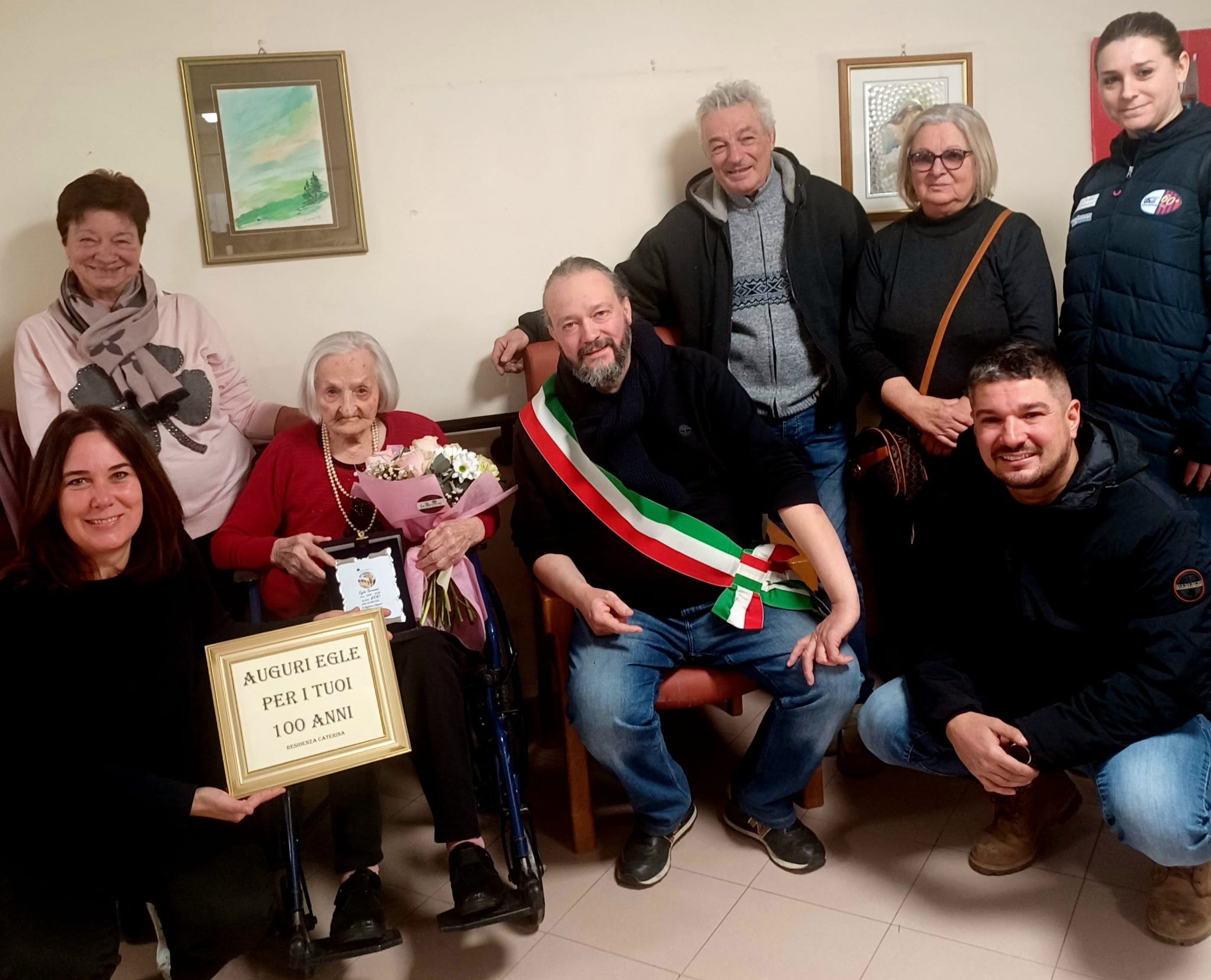 Ferrara celebra i 100 anni di Egle Govoni: la visita del sindaco Fabbri ...